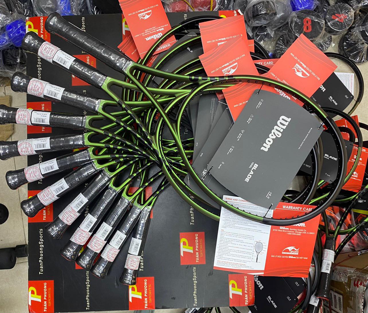 Tennis Wilson Blade 100UL V8(265gram) - TuấnPhươngsportsTuấnPhươngsports