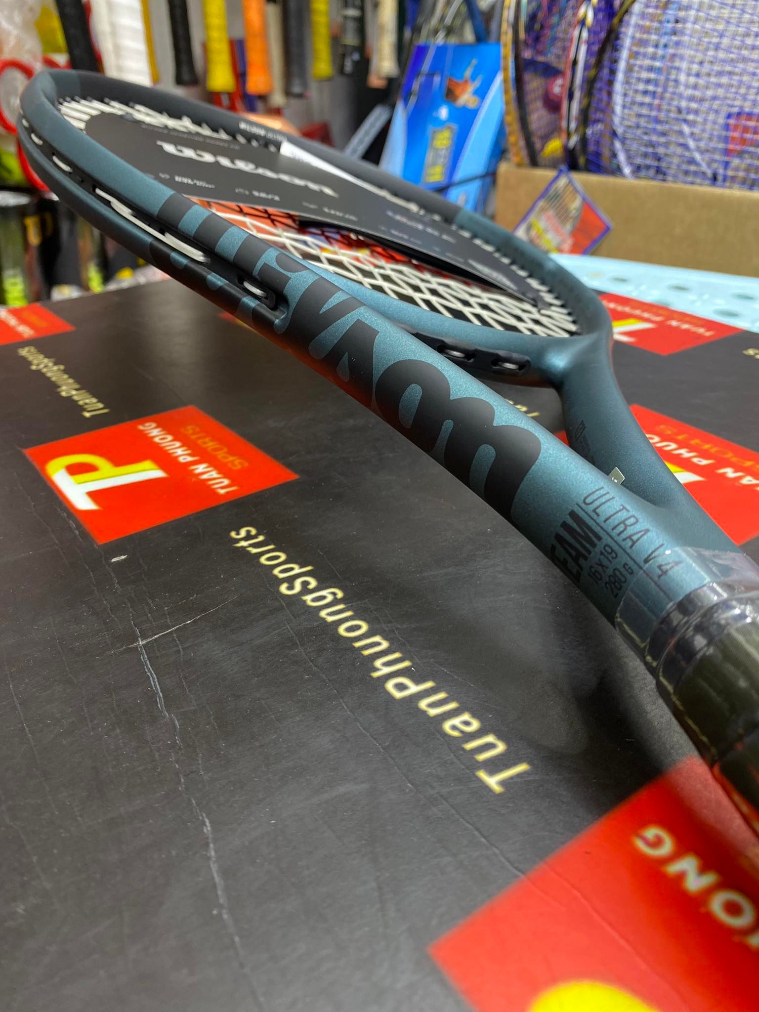 Vợt tennis Wilson Ultra Team V4 280gram - TuấnPhươngsportsTuấnPhươngsports